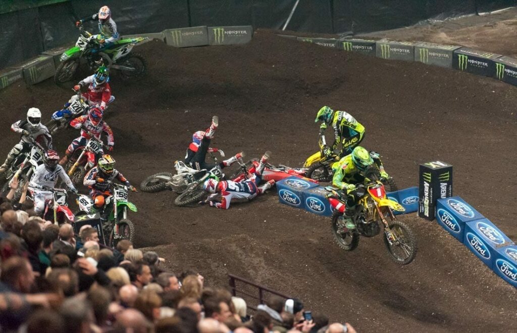 2016 Monster Energy Arenacross opening round rocks Manchester Arena ...