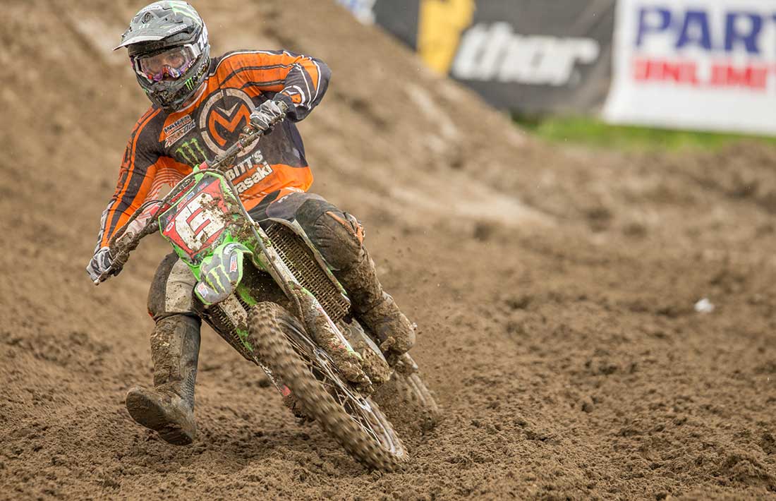 Block pass tips from AMSOIL Arenacross | Dirtbike Rider