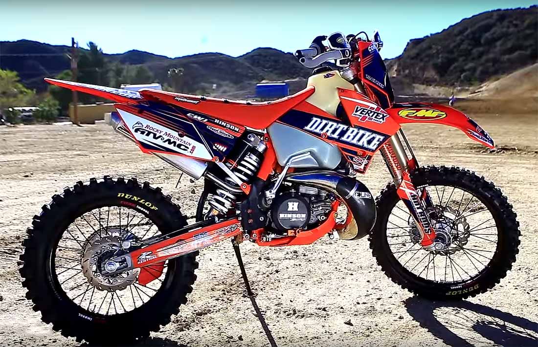 KTM EXC 300 two-stroke rebuild | Dirtbike Rider