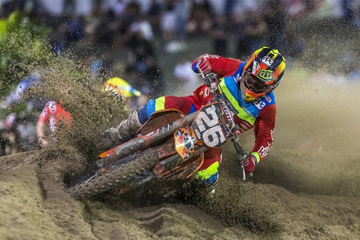 Moto Spy: Episode 9 - Racing the World's Roughest Supercross at Daytona ...