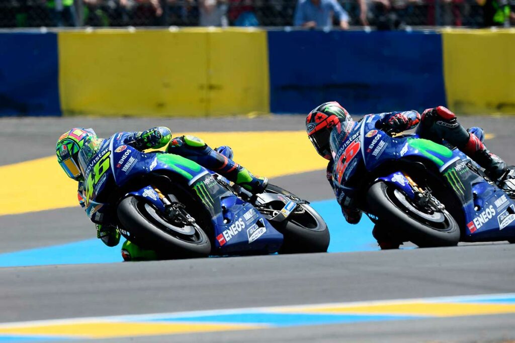 Valentino Rossi suffers motocross injury | Dirtbike Rider